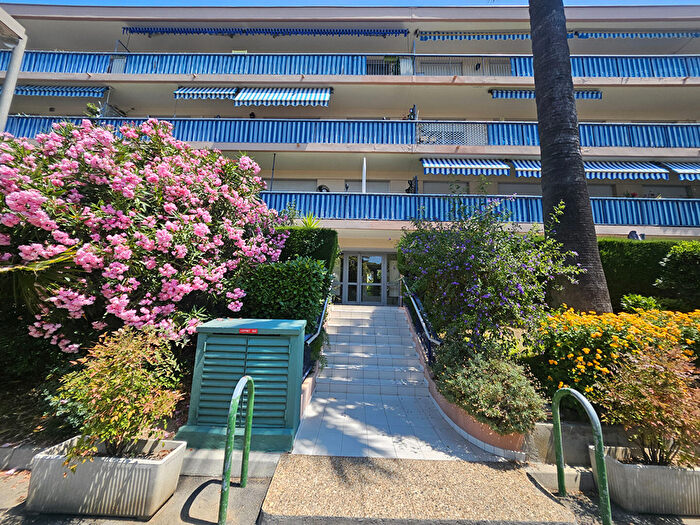 Appartement 3 pièces à vendre à Antibes, Rastines, Super Antibes, Laval, La Fontonne