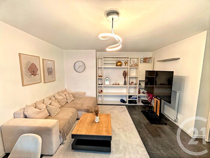 Appartement à vendre - Les Mureaux, Stade - 3 pièces - 2 chambres