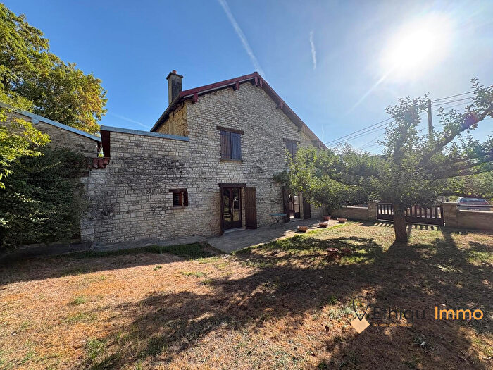 Maison 5 pièces à Laferté-sur-Aube, à vendre