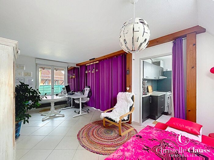 Appartement à louer - Est, Erstein - 3 pièces - 2 chambres