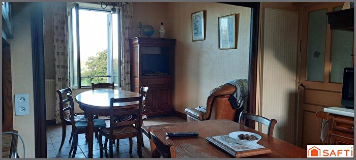 Maison à vendre - Juillac - 5 pièces - 4 chambres