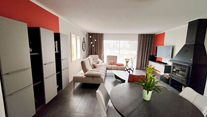 Maison à louer - Agglomeration-Nord Est, Talmont-Saint-Hilaire - 5 pièces - 3 chambres