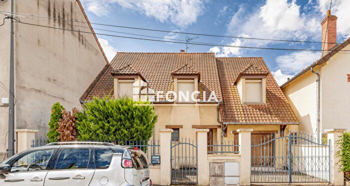 Maison 7 pièces à Villeneuve-Saint-Georges, Triage, à vendre