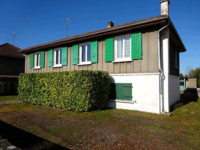 Maison à vendre - Gueugnon - 8 pièces - 4 chambres