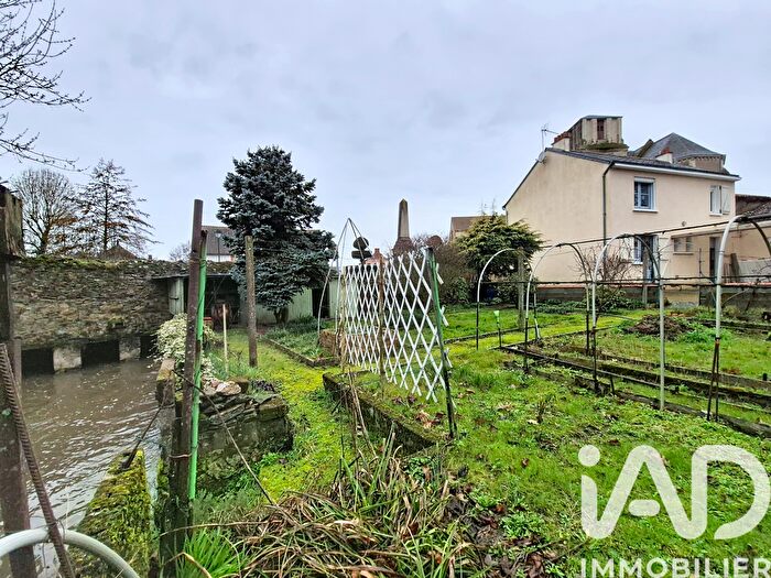 Maison à vendre - Valanjou - 6 pièces - 5 chambres