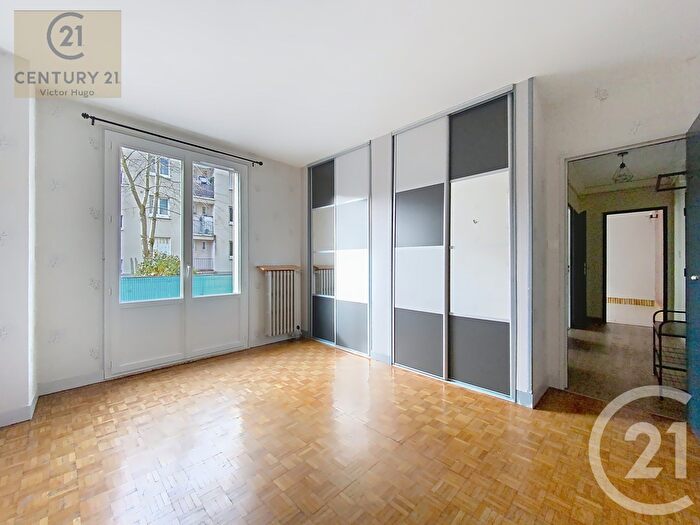 Appartement à vendre - Limoges, Centre-ville, Hôtel de Ville, Emailleurs - 3 pièces - 1 chambre