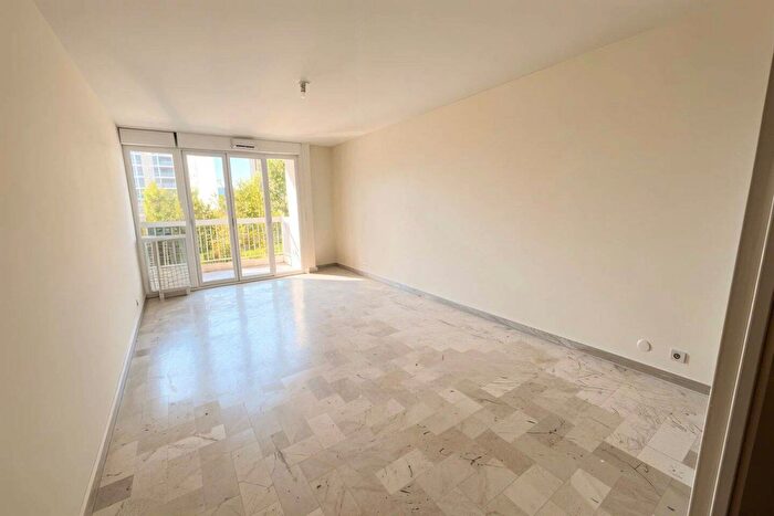 Appartement à louer - Montolivet, Marseille ème arrondissement - 3 pièces - 2 chambres