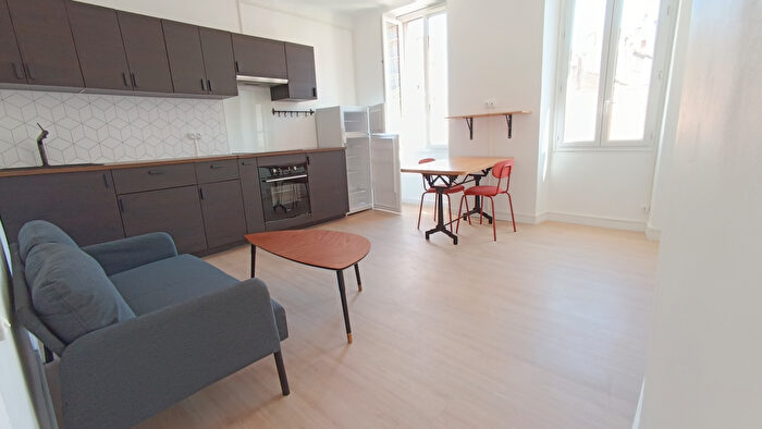 Appartement à louer - Marseille e , La Blancarde - 1 pièce - 1 chambre