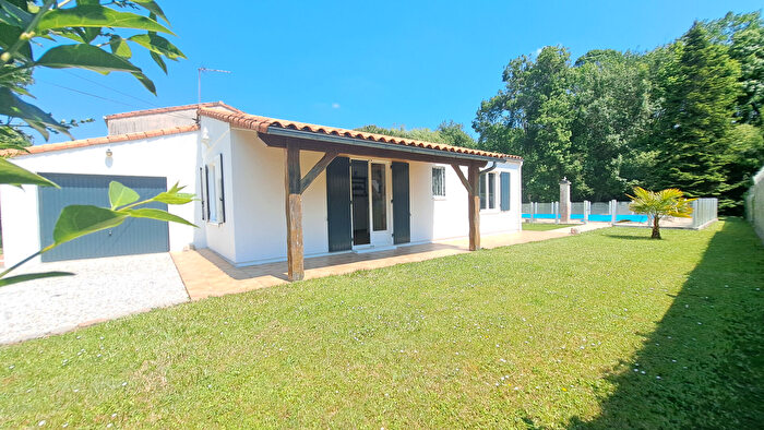 Maison à vendre - Saint-Palais-sur-Mer - 4 pièces - 3 chambres