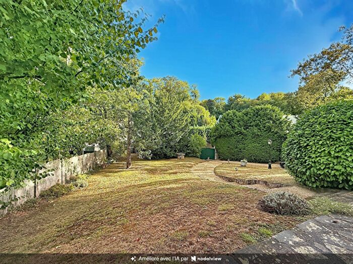 Maison 6 pièces à vendre à Le Mesnil-le-Roi