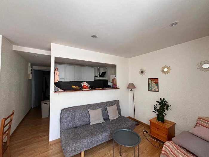 Appartement à louer - Nord, La Souterraine - 2 pièces - 1 chambre