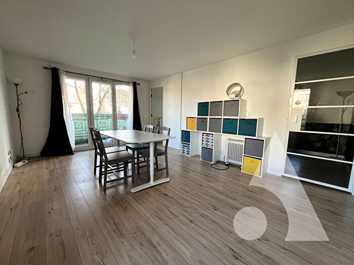 Appartement à louer - Évry, Bois Sauvage - 2 pièces - 1 chambre