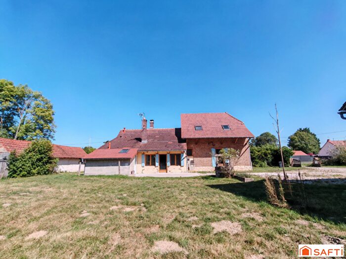 Maison à vendre - La Chapelle-Saint-Sauveur - 6 pièces - 5 chambres