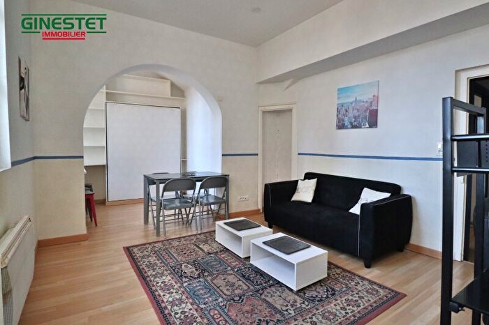 Appartement à louer - Troyes, Cathédrale - 2 pièces - 1 chambre