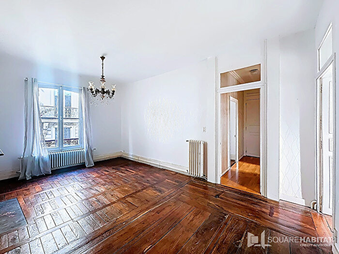 Appartement à vendre - Quartiers Centre, Centre-ville - 4 pièces - 3 chambres