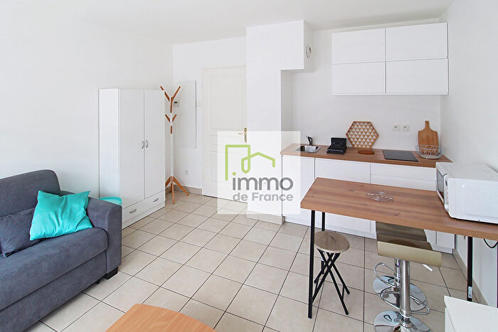 Appartement à louer - Lille, Centre-ville, Euralille - 1 pièce