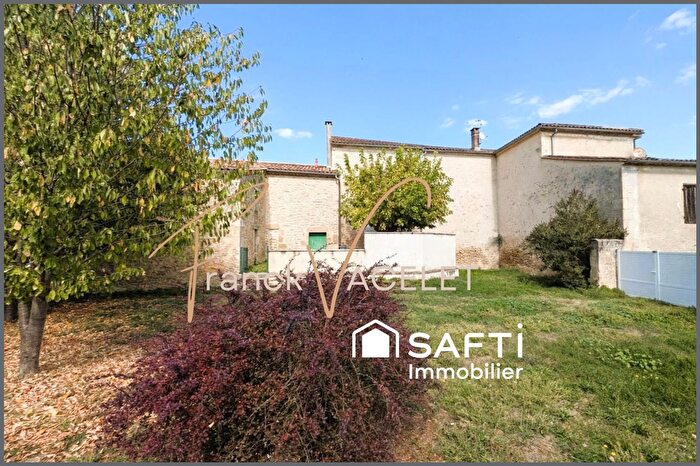 Gironde-sur-Dropt : Maison 4 pièces à vendre
