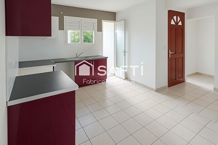 Appartement à vendre - La Trinité - 3 pièces - 2 chambres