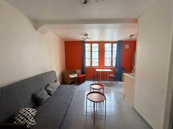 Vieux Marché-Cathédrale, Rouen : Appartement 2 pièces à louer