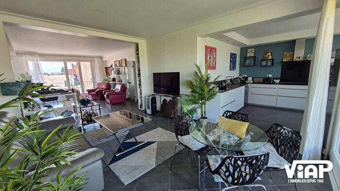 Appartement 5 pièces à Limoges, Centre-ville, Hôtel de Ville, Emailleurs, à vendre