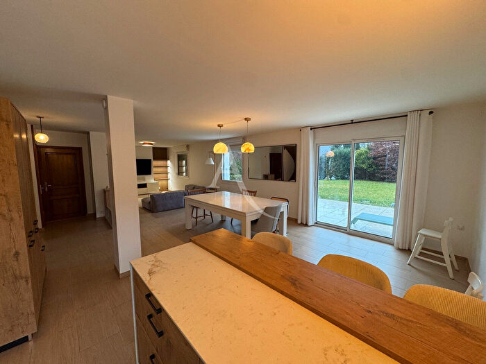 Maison à louer - Sillingy - 6 pièces - 4 chambres