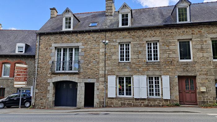 Maison à vendre - Quintin - 10 pièces - 5 chambres