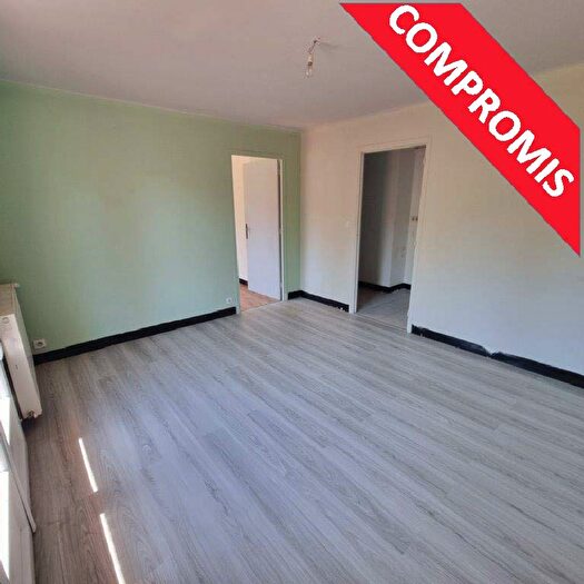 Appartement à vendre - Le Vigan - 4 pièces - 3 chambres