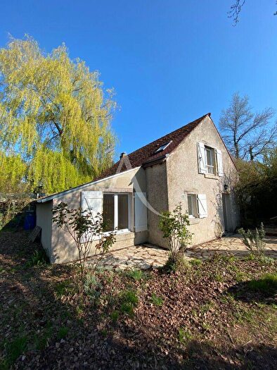 Maison 4 pièces à Traînou, à louer