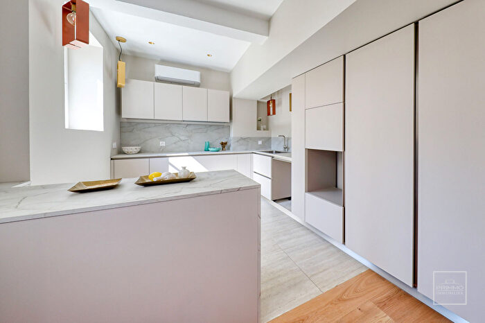 Maison à vendre - Saint-Cyr-au-Mont-dOr - 7 pièces - 5 chambres