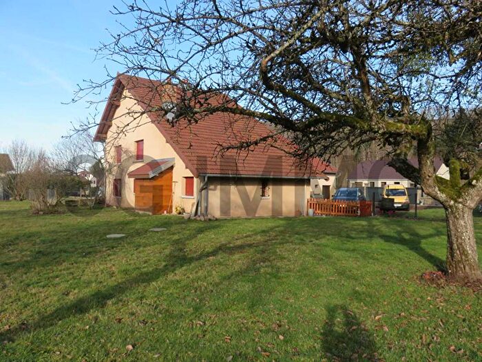 Maison à vendre - Mélisey - 8 pièces - 3 chambres