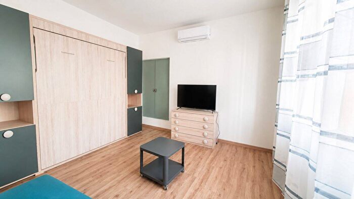 Appartement 1 pièce à Valréas, à louer