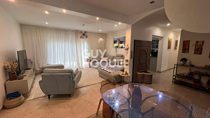 Maison à vendre - Compiègne, Le Clos des Roses - 7 pièces - 5 chambres