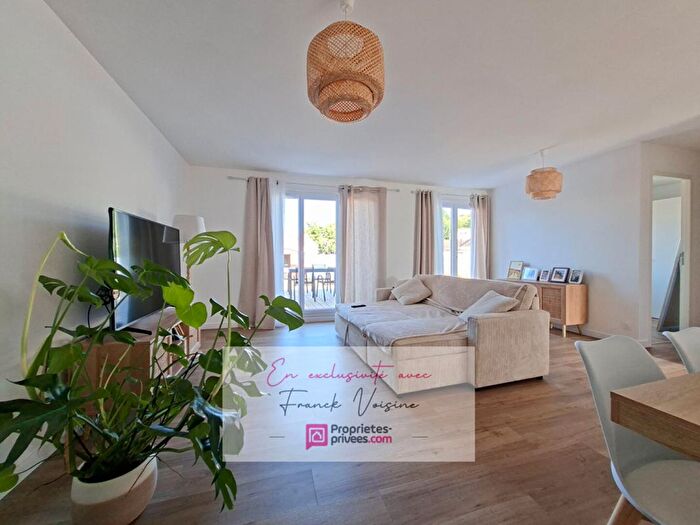 Maison 4 pièces à Les Châtelliers-Châteaumur, à vendre