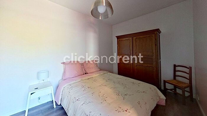 Appartement à louer - Chevilly-Larue, Sorbiers, Saussaye - 5 pièces - 4 chambres