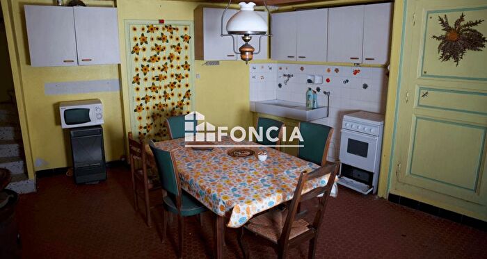 Maison 3 pièces à Murat-sur-Vèbre, à vendre