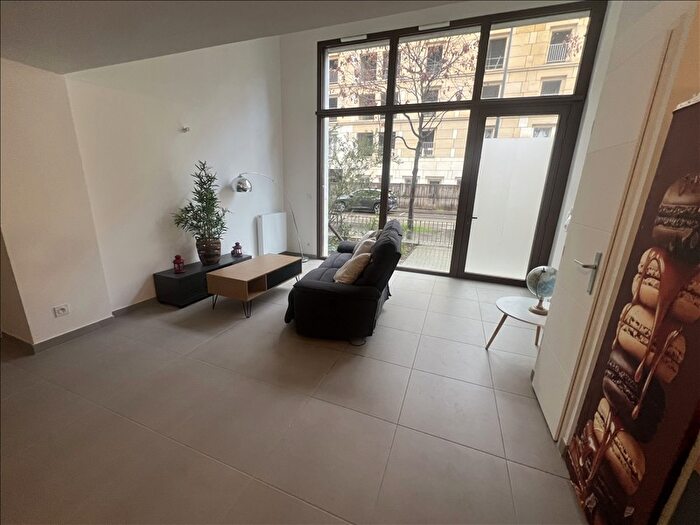 Appartement à louer - Lyon e , Gerland - 2 pièces - 1 chambre