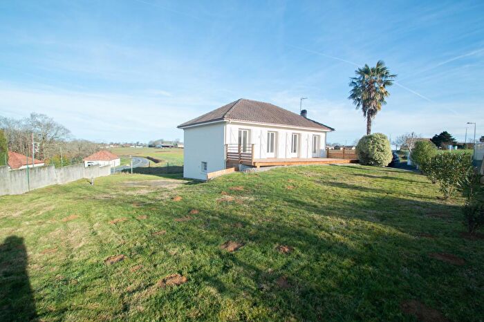 Maison 3 pièces à louer à Maucor
