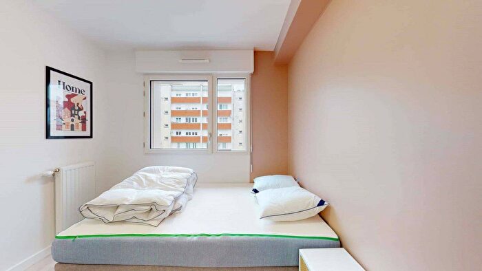 Petit Nanterre : Appartement 1 pièce à louer