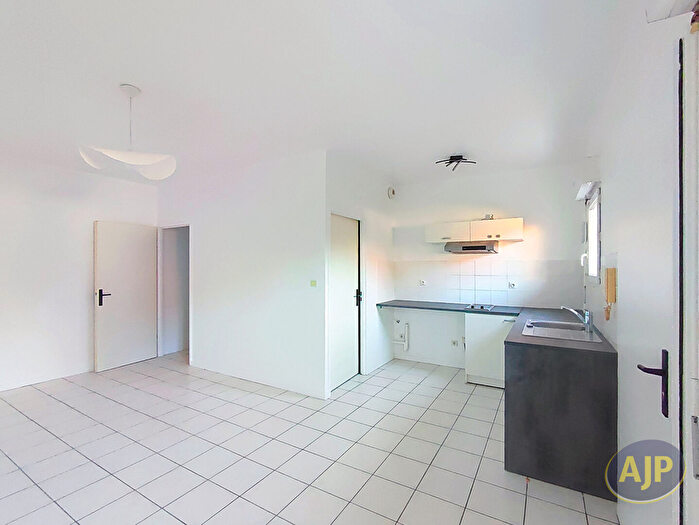 Appartement à vendre - Gujan-Mestras, Centre-ville - 2 pièces - 1 chambre