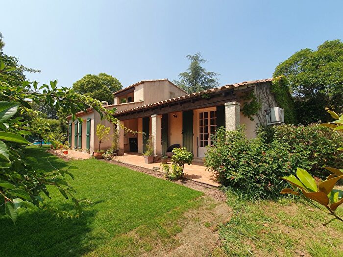 Maison à vendre - Calvisson - 4 pièces - 3 chambres