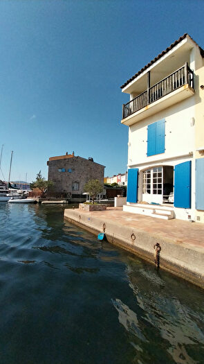 Maison 5 pièces à vendre à Grimaud