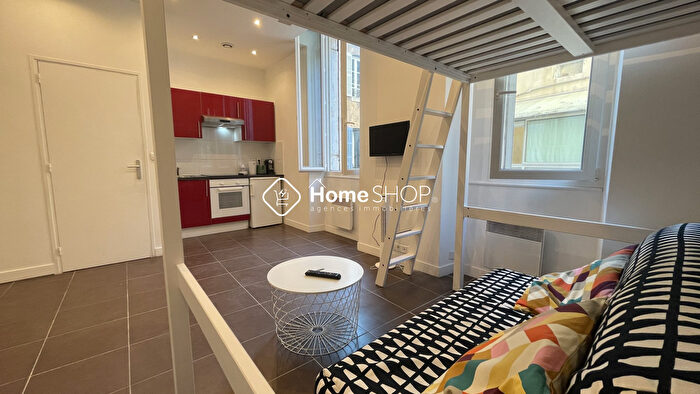 Appartement 1 pièce à louer à Marseille 1er, Noailles