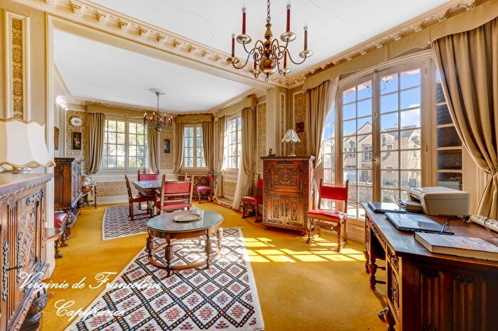 Maison à vendre - Chennevières-sur-Marne, Marne, Coteau Nord - 10 pièces - 6 chambres