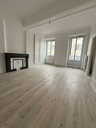Appartement 3 pièces à louer à Saint-Laurent-sur-Saône