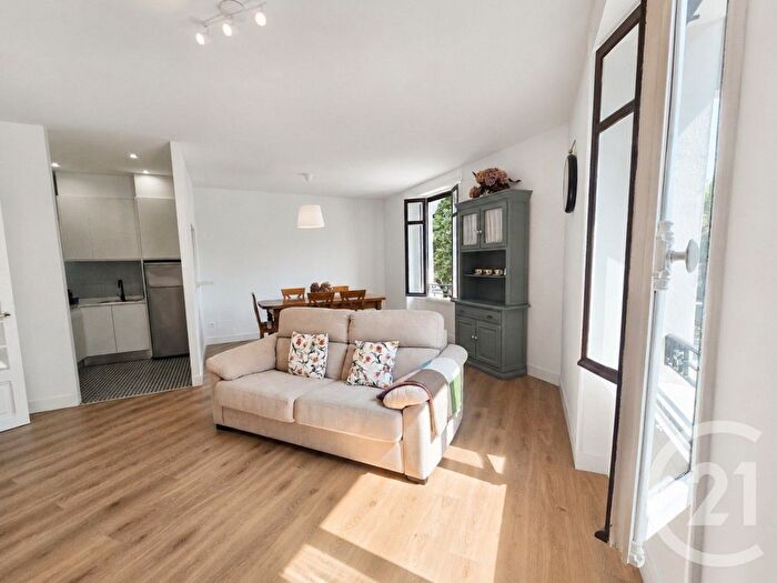 Hendaye, Plage, Sopite, Aguerria, Corniche : Appartement 3 pièces à vendre