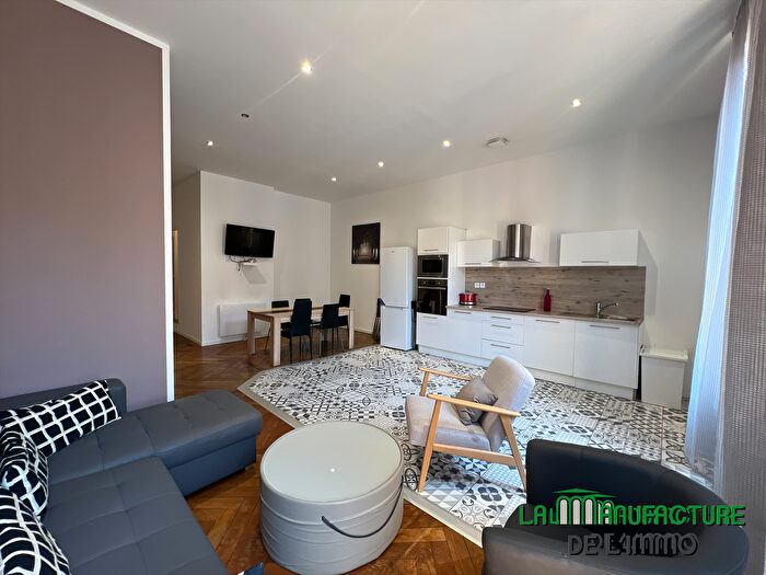 Appartement à louer - Saint-Étienne, Jacquard, Préfecture - 5 pièces - 4 chambres