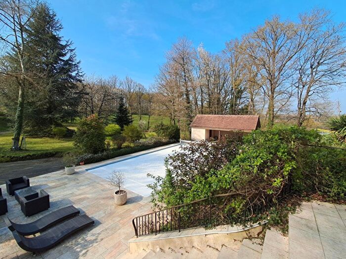 Maison 6 pièces à vendre à Saint-Saturnin