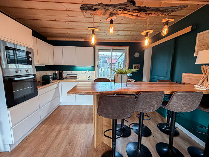 Maison à vendre - Onesse-Laharie, Onesse-et-Laharie - 9 pièces - 6 chambres