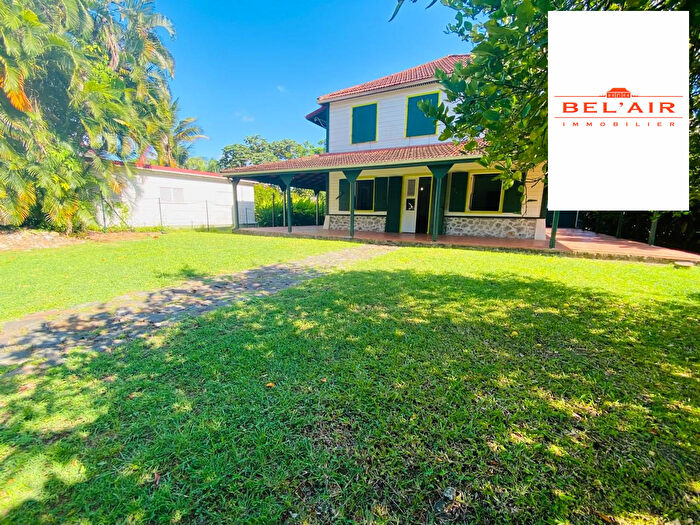 Maison à louer - Le Lamentin - 7 pièces - 5 chambres