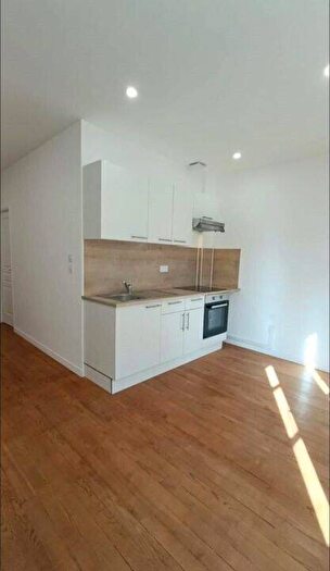 Appartement à louer - Royat - 4 pièces - 3 chambres